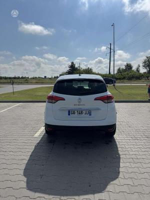White Renault Scenic 2021 in Palanga, with an engine capacity of 1.75 L and mileage of 300 thousand km for 6500 €, photo 2 on AUTOMOTO.COM.LV