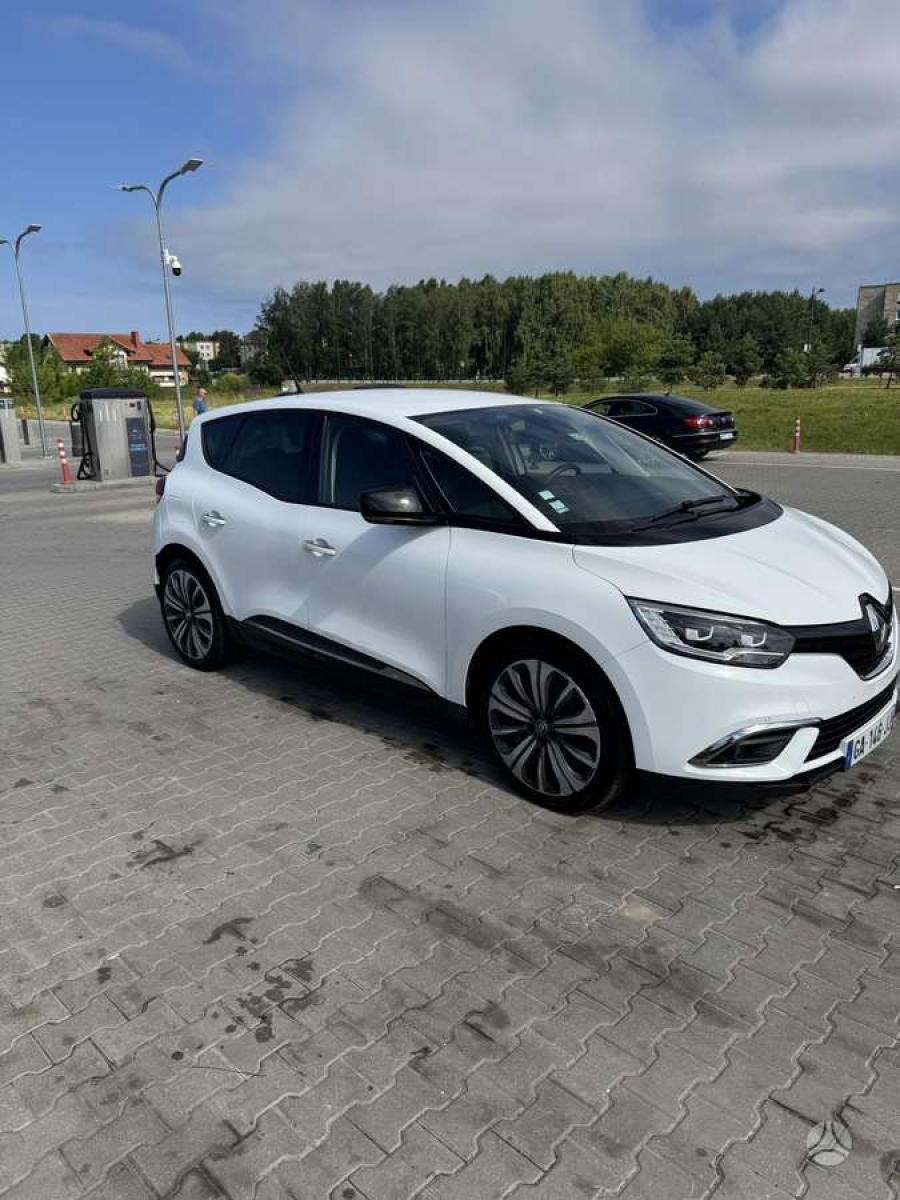 White Renault Scenic 2021 in Palanga, with an engine capacity of 1.75 L and mileage of 300 thousand km for 6500 €, photo 6 on AUTOMOTO.COM.LV