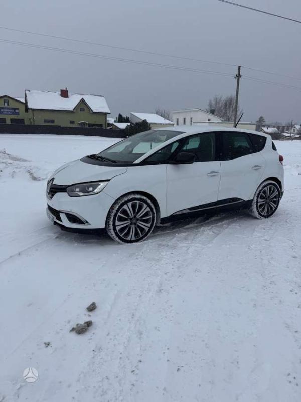 White Renault Scenic 2021 in Kaunas, with an engine capacity of 1.75 L and mileage of 300 thousand km for 6300 €, photo 1 on AUTOMOTO.COM.LV