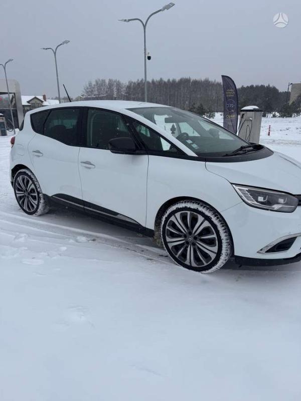 White Renault Scenic 2021 in Kaunas, with an engine capacity of 1.75 L and mileage of 300 thousand km for 6300 €, photo 2 on AUTOMOTO.COM.LV