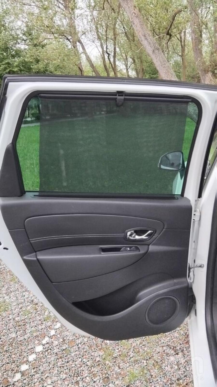 White Renault Scenic 2014 in Liepaja, with an engine capacity of 1.50 L and mileage of 258 thousand km for 5600 €, photo 14 on AUTOMOTO.COM.LV