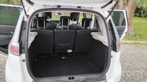 White Renault Scenic 2014 in Liepaja, with an engine capacity of 1.50 L and mileage of 258 thousand km for 5600 €, photo 16 on AUTOMOTO.COM.LV