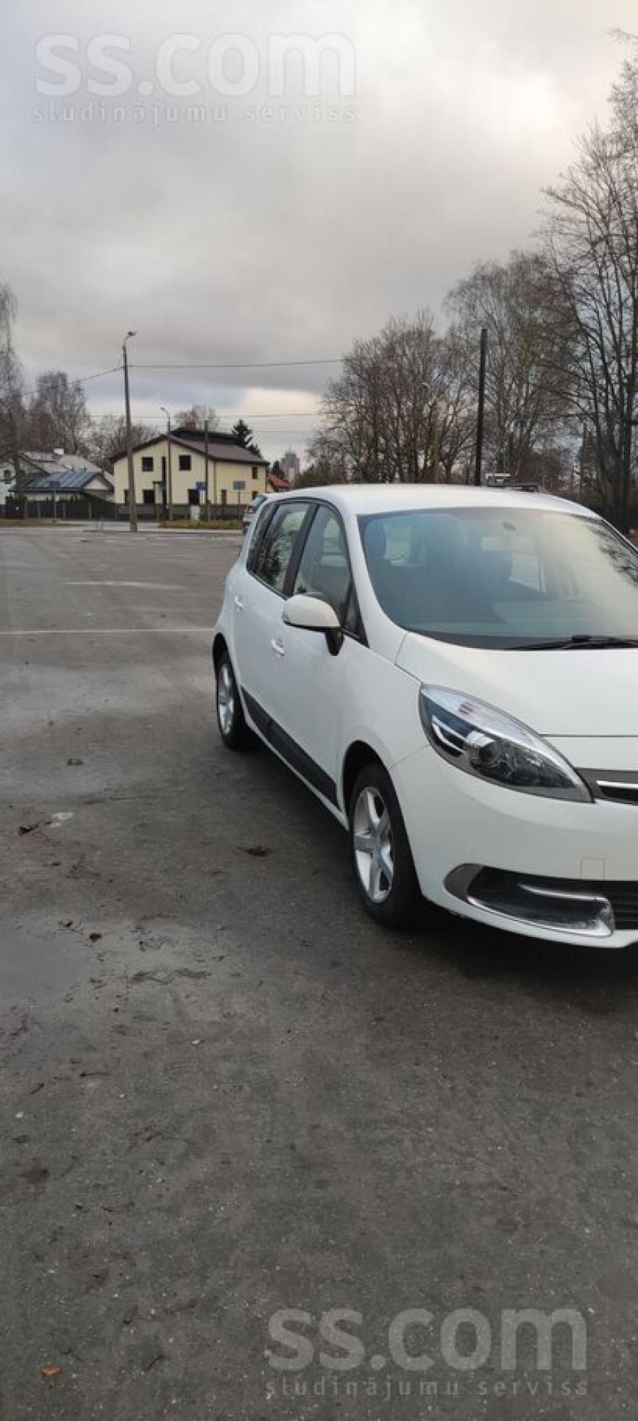 White Renault Scenic 2013 in Riga, with an engine capacity of 1.50 L and mileage of 419 thousand km for 2250 €, photo 6 on AUTOMOTO.COM.LV