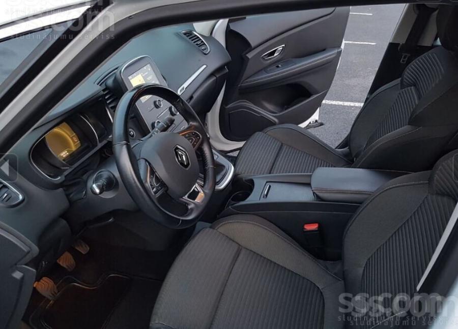 Balts Renault Scenic 2017 Rīga, ar dzinēja tilpumu 1.60 L un nobraukumu 165 tūkst. km par 7000 €, foto 1 vietnē AUTOMOTO.COM.LV