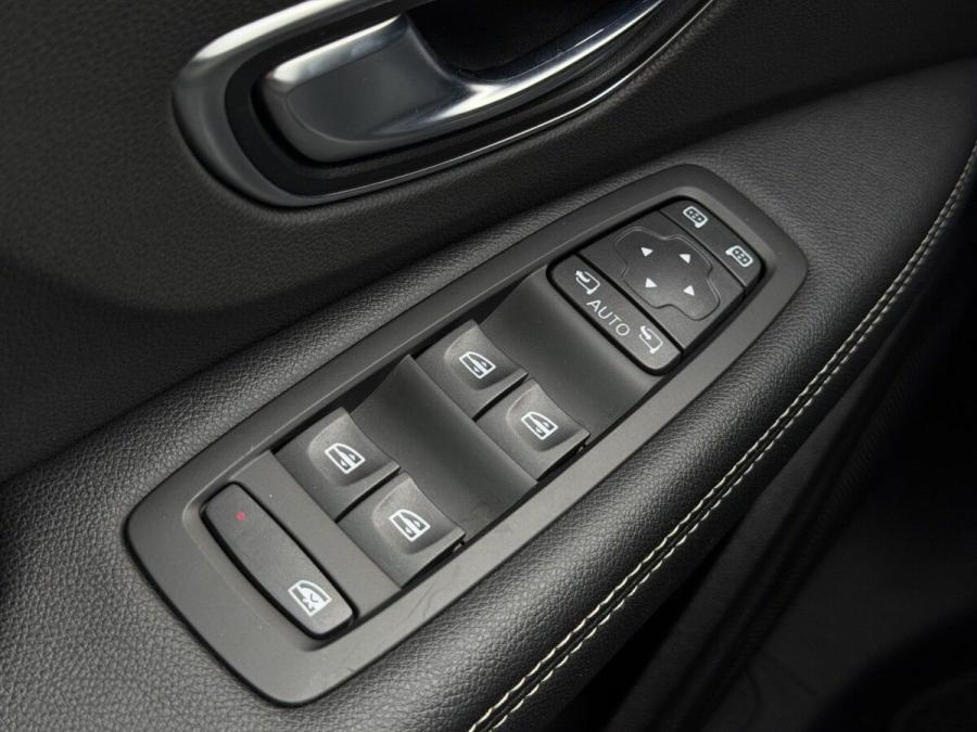 Balts Renault Scenic 2019 Pērnava, ar dzinēja tilpumu 1.30 L un nobraukumu 158 tūkst. km par 10900 €, foto 21 vietnē AUTOMOTO.COM.LV