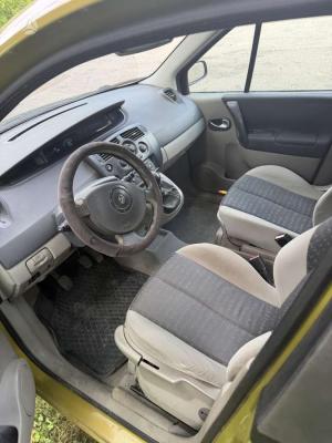 Yellow Renault Scenic 2005 in Kaunas, with an engine capacity of 1.60 L and mileage of 245 thousand km for 549 €, photo 8 on AUTOMOTO.COM.LV
