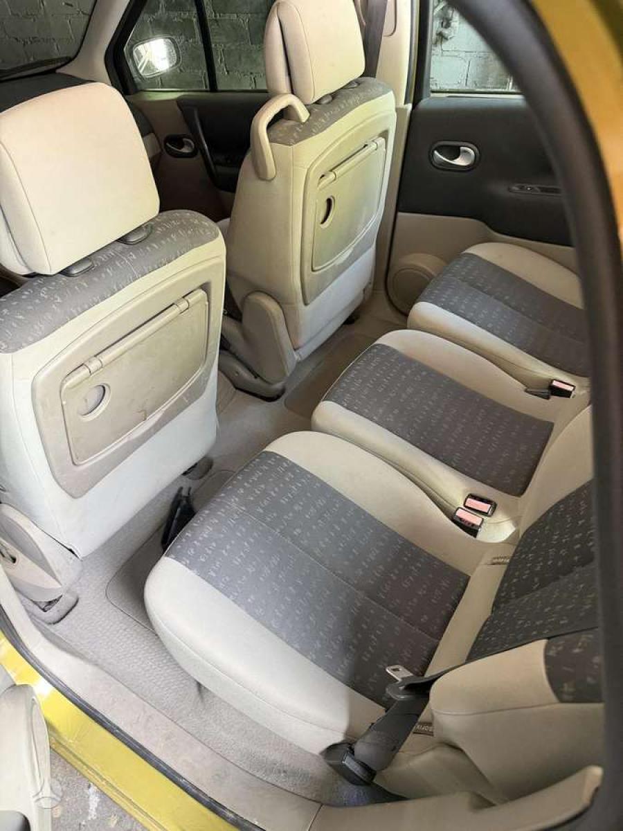 Yellow Renault Scenic 2005 in Kaunas, with an engine capacity of 1.60 L and mileage of 245 thousand km for 549 €, photo 9 on AUTOMOTO.COM.LV