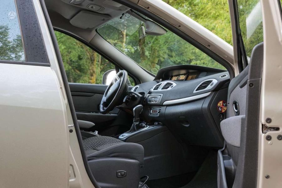 Yellow Renault Scenic 2011 in Vilnius, with an engine capacity of 1.46 L and mileage of 176 thousand km for 3000 €, photo 9 on AUTOMOTO.COM.LV
