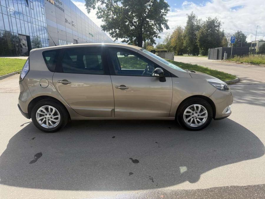 Dzeltens Renault Scenic 2015 Panevēža, ar dzinēja tilpumu 1.46 L un nobraukumu 263 tūkst. km par 4250 €, foto 13 vietnē AUTOMOTO.COM.LV