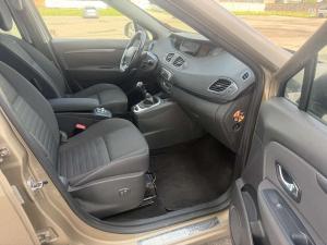 Dzeltens Renault Scenic 2015 Panevēža, ar dzinēja tilpumu 1.46 L un nobraukumu 263 tūkst. km par 4250 €, foto 17 vietnē AUTOMOTO.COM.LV