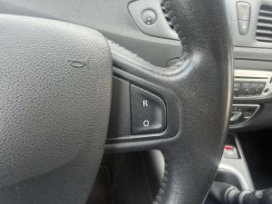 Dzeltens Renault Scenic 2015 Panevēža, ar dzinēja tilpumu 1.46 L un nobraukumu 263 tūkst. km par 4250 €, foto 26 vietnē AUTOMOTO.COM.LV