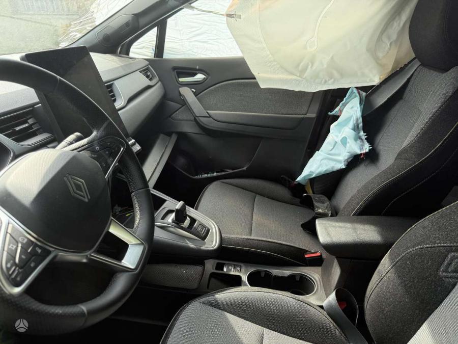 Pelēks Renault Symbioz 2025 Viļņa, ar dzinēja tilpumu 1.79 L un nobraukumu 25 tūkst. km par 11200 €, foto 7 vietnē AUTOMOTO.COM.LV