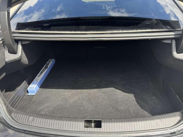 Black Renault Talisman 2016 in Taurage, with an engine capacity of 1.60 L and mileage of 177 thousand km for 7150 €, photo 9 on AUTOMOTO.COM.LV