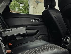 Melns Renault Talisman 2020 Jelgava, ar dzinēja tilpumu 2.00 L un nobraukumu 176 tūkst. km par 9890 €, foto 15 vietnē AUTOMOTO.COM.LV