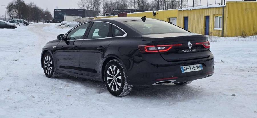 Melns Renault Talisman 2022 Kauņa, ar dzinēja tilpumu 2.00 L un nobraukumu 318 tūkst. km par 9988 €, foto 4 vietnē AUTOMOTO.COM.LV