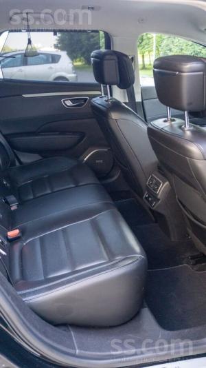 Black Renault Talisman 2016 in Riga, with an engine capacity of 1.60 L and mileage of 263 thousand km for 9290 €, photo 33 on AUTOMOTO.COM.LV
