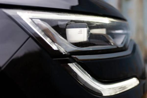Melns Renault Talisman 2017 Rīga, ar dzinēja tilpumu 1.60 L un nobraukumu 180 tūkst. km par 10995 €, foto 10 vietnē AUTOMOTO.COM.LV