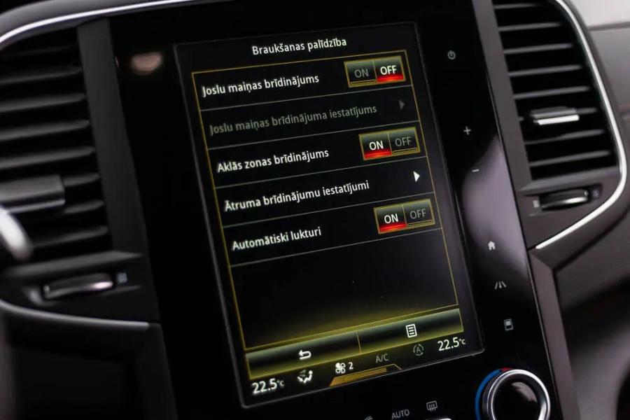 Black Renault Talisman 2017 in Riga, with an engine capacity of 1.60 L and mileage of 180 thousand km for 10995 €, photo 35 on AUTOMOTO.COM.LV