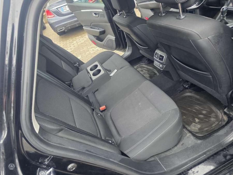Melns Renault Talisman 2021 Tauragė, ar dzinēja tilpumu 1.75 L un nobraukumu 139 tūkst. km par 11500 €, foto 37 vietnē AUTOMOTO.COM.LV