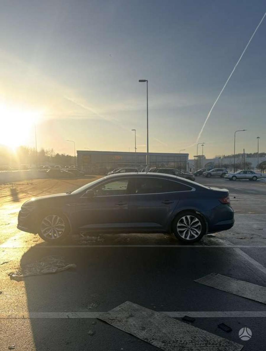 Blue Renault Talisman 2017 in Vilnius, with an engine capacity of 1.60 L and mileage of 340 thousand km for 6500 €, photo 3 on AUTOMOTO.COM.LV