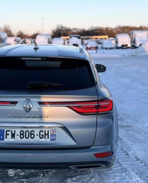 Zils Renault Talisman 2021 Tauragė, ar dzinēja tilpumu 2.00 L un nobraukumu 266 tūkst. km par 10800 €, foto 19 vietnē AUTOMOTO.COM.LV