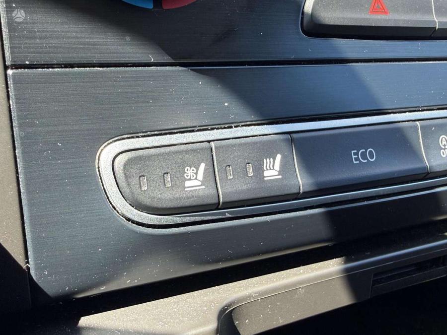 Brown Renault Talisman 2016 in Siauliai, with an engine capacity of 1.60 L and mileage of 239 thousand km for 7650 €, photo 13 on AUTOMOTO.COM.LV