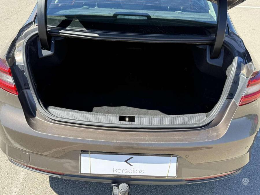 Brown Renault Talisman 2016 in Siauliai, with an engine capacity of 1.60 L and mileage of 239 thousand km for 7650 €, photo 23 on AUTOMOTO.COM.LV