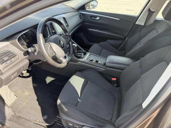 Brown Renault Talisman 2016 in Taurage, with an engine capacity of 1.50 L and mileage of 261 thousand km for 6300 €, photo 8 on AUTOMOTO.COM.LV