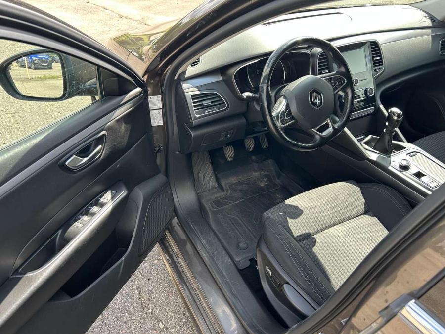 Brūns Renault Talisman 2016 Tauragė, ar dzinēja tilpumu 1.46 L un nobraukumu 290 tūkst. km par 7450 €, foto 6 vietnē AUTOMOTO.COM.LV