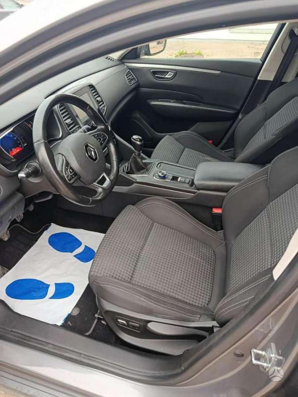 Brown Renault Talisman 2017 in Taurage, with an engine capacity of 1.60 L and mileage of 234 thousand km for 7500 €, photo 10 on AUTOMOTO.COM.LV