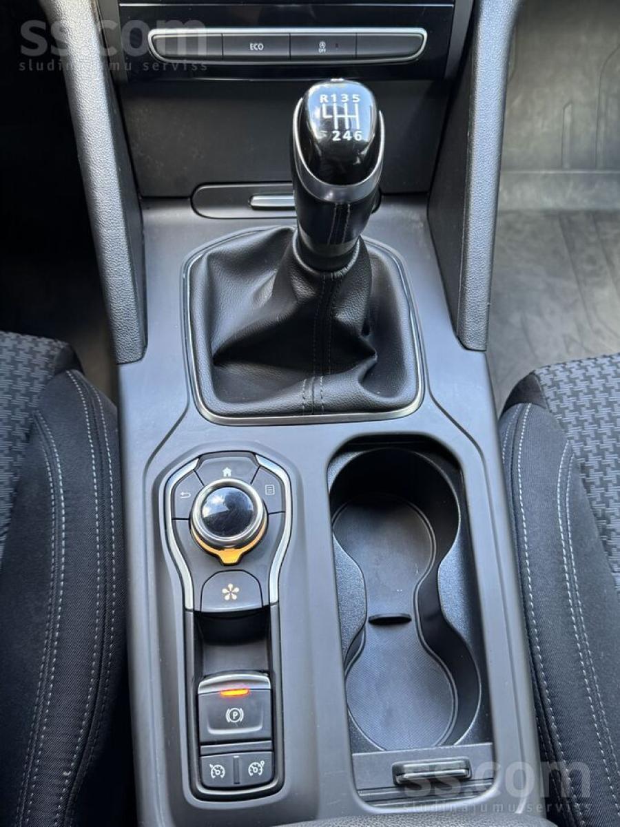 Brūns Renault Talisman 2018 Rīga, ar dzinēja tilpumu 1.60 L un nobraukumu 158 tūkst. km par 9700 €, foto 13 vietnē AUTOMOTO.COM.LV