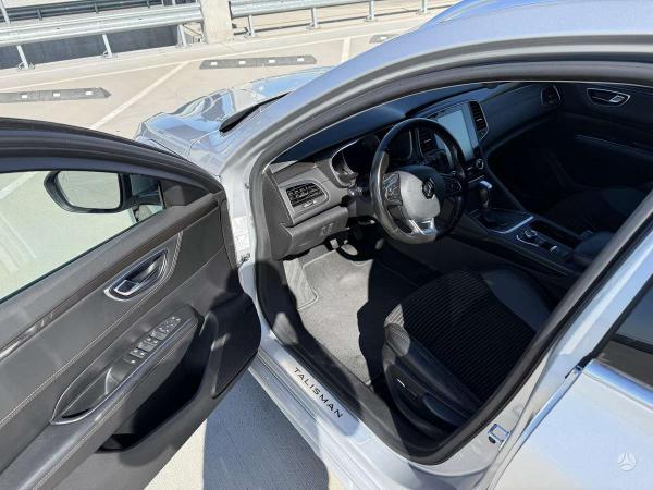 Grey Renault Talisman 2016 in Vilnius, with an engine capacity of 1.60 L and mileage of 232 thousand km for 5850 €, photo 9 on AUTOMOTO.COM.LV