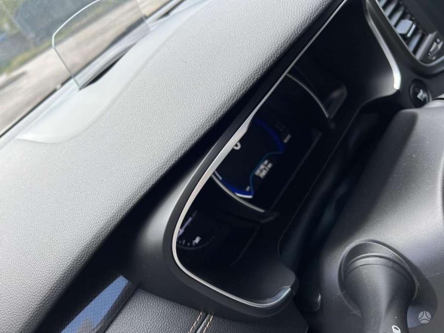 Grey Renault Talisman 2016 in Taurage, with an engine capacity of 1.60 L and mileage of 132 thousand km for 8400 €, photo 13 on AUTOMOTO.COM.LV