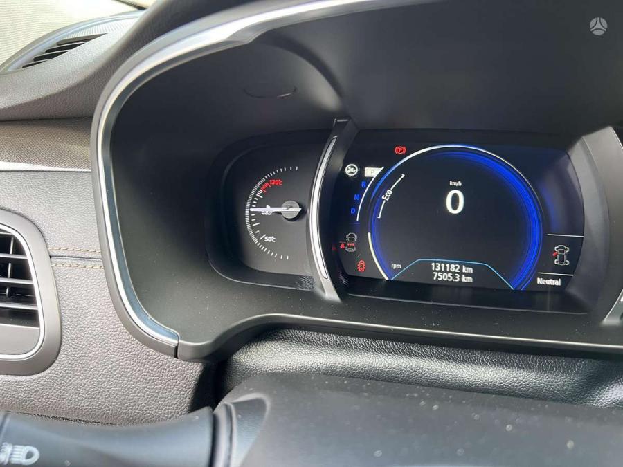 Grey Renault Talisman 2016 in Taurage, with an engine capacity of 1.60 L and mileage of 132 thousand km for 8400 €, photo 15 on AUTOMOTO.COM.LV