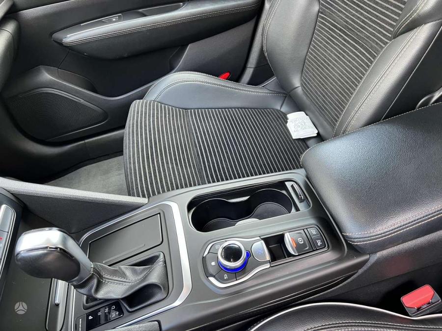 Grey Renault Talisman 2016 in Taurage, with an engine capacity of 1.60 L and mileage of 132 thousand km for 8400 €, photo 22 on AUTOMOTO.COM.LV