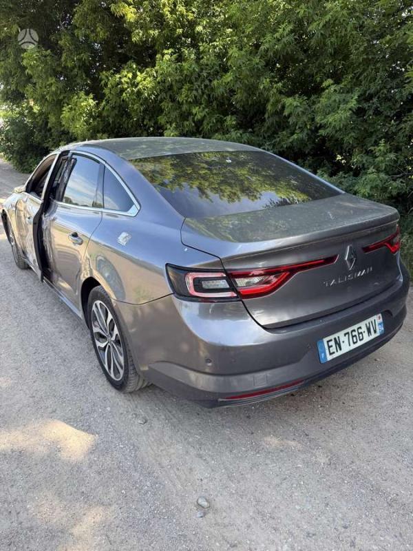 Grey Renault Talisman 2017 in Taurage, with an engine capacity of 1.60 L and mileage of 300 thousand km for 5400 €, photo 7 on AUTOMOTO.COM.LV