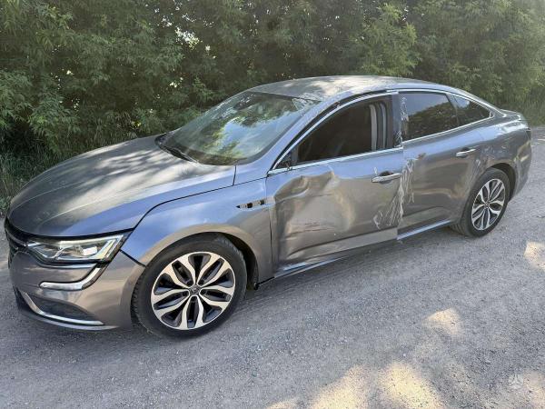 Grey Renault Talisman 2017 in Taurage, with an engine capacity of 1.60 L and mileage of 300 thousand km for 5400 €, photo 10 on AUTOMOTO.COM.LV