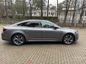 Grey Renault Talisman 2018 in Riga, with an engine capacity of 1.60 L and mileage of 56 thousand km for 16100 €, photo 4 on AUTOMOTO.COM.LV