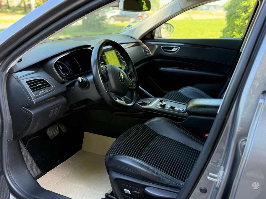 Grey Renault Talisman 2018 in Taurage, with an engine capacity of 1.60 L and mileage of 270 thousand km for 7500 €, photo 21 on AUTOMOTO.COM.LV
