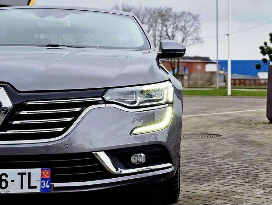 Grey Renault Talisman 2021 in Taurage, with an engine capacity of 2.00 L and mileage of 178 thousand km for 9900 €, photo 9 on AUTOMOTO.COM.LV