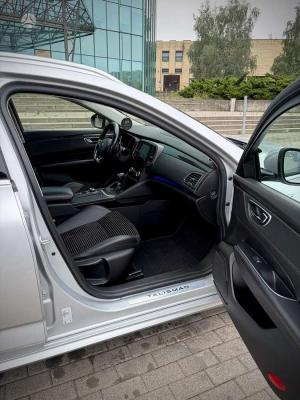 Grey Renault Talisman 2016 in Vilnius, with an engine capacity of 1.60 L and mileage of 232 thousand km for 7350 €, photo 24 on AUTOMOTO.COM.LV