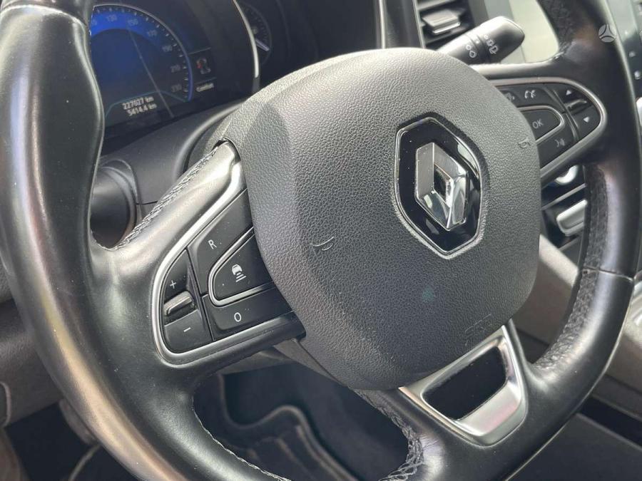 Red Renault Talisman 2017 in Taurage, with an engine capacity of 1.60 L and mileage of 227 thousand km for 6190 €, photo 10 on AUTOMOTO.COM.LV