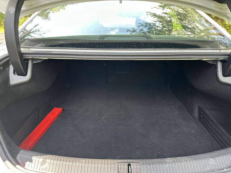 Renault Talisman 2021 in Taurage, with an engine capacity of 2.00 L and mileage of 335 thousand km for 6900 €, photo 13 on AUTOMOTO.COM.LV