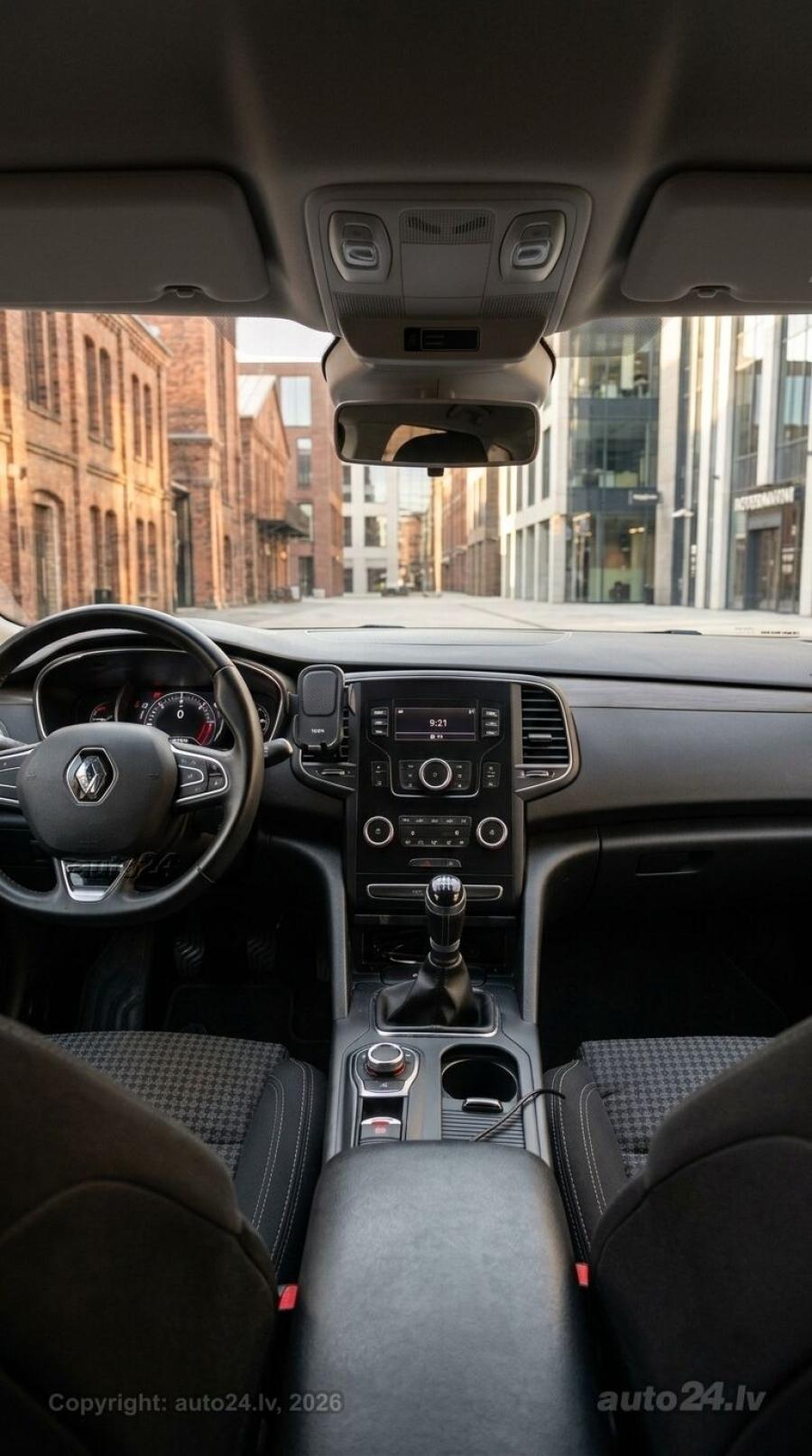Renault Talisman 2019 in Tallinn, with an engine capacity of 1.70 L and mileage of 121 thousand km for 9999 €, photo 11 on AUTOMOTO.COM.LV