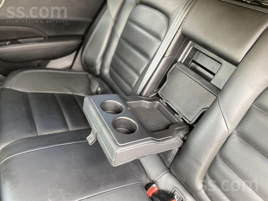 Violet Renault Talisman 2016 in Riga, with an engine capacity of 1.60 L and mileage of 208 thousand km for 10500 €, photo 21 on AUTOMOTO.COM.LV