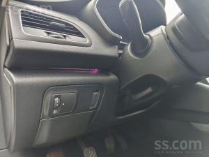 White Renault Talisman 2016 in Jelgava, with an engine capacity of 1.60 L and mileage of 260 thousand km for 7700 €, photo 17 on AUTOMOTO.COM.LV