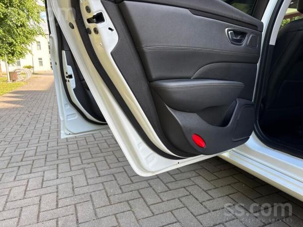 Balts Renault Talisman 2018 Jelgava, ar dzinēja tilpumu 1.60 L un nobraukumu 252 tūkst. km par 8950 €, foto 9 vietnē AUTOMOTO.COM.LV