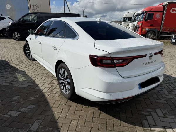 White Renault Talisman 2021 in Taurage, with an engine capacity of 2.00 L and mileage of 333 thousand km for 6700 €, photo 5 on AUTOMOTO.COM.LV