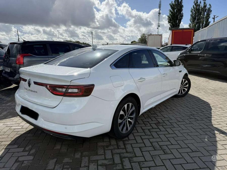 White Renault Talisman 2021 in Taurage, with an engine capacity of 2.00 L and mileage of 333 thousand km for 6700 €, photo 7 on AUTOMOTO.COM.LV