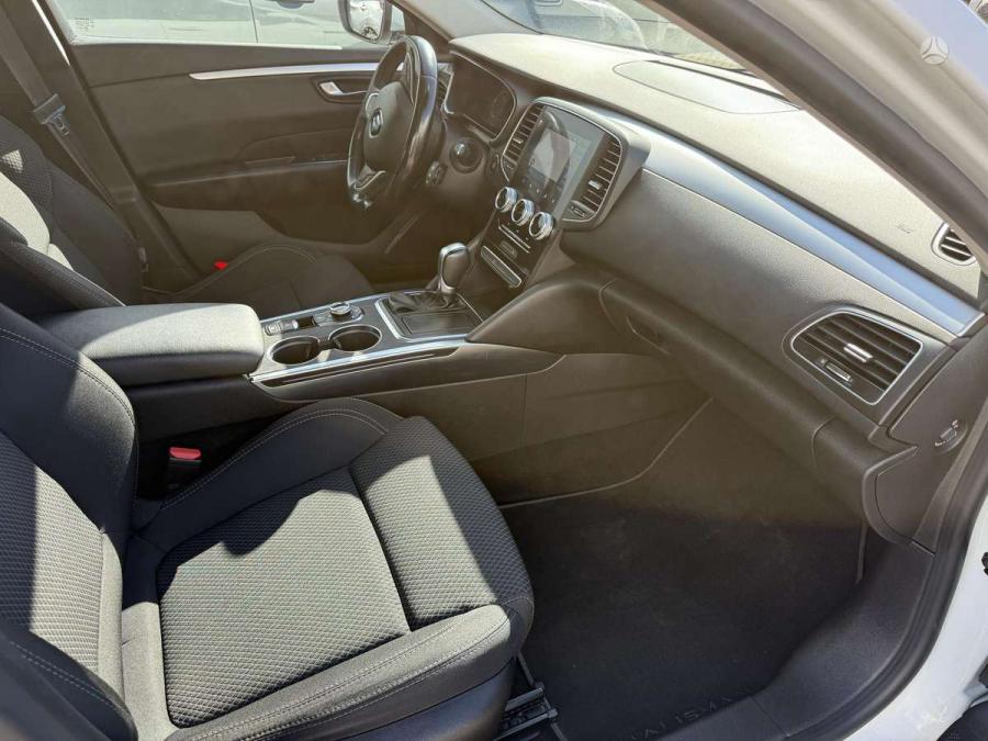 White Renault Talisman 2021 in Taurage, with an engine capacity of 2.00 L and mileage of 333 thousand km for 6700 €, photo 9 on AUTOMOTO.COM.LV